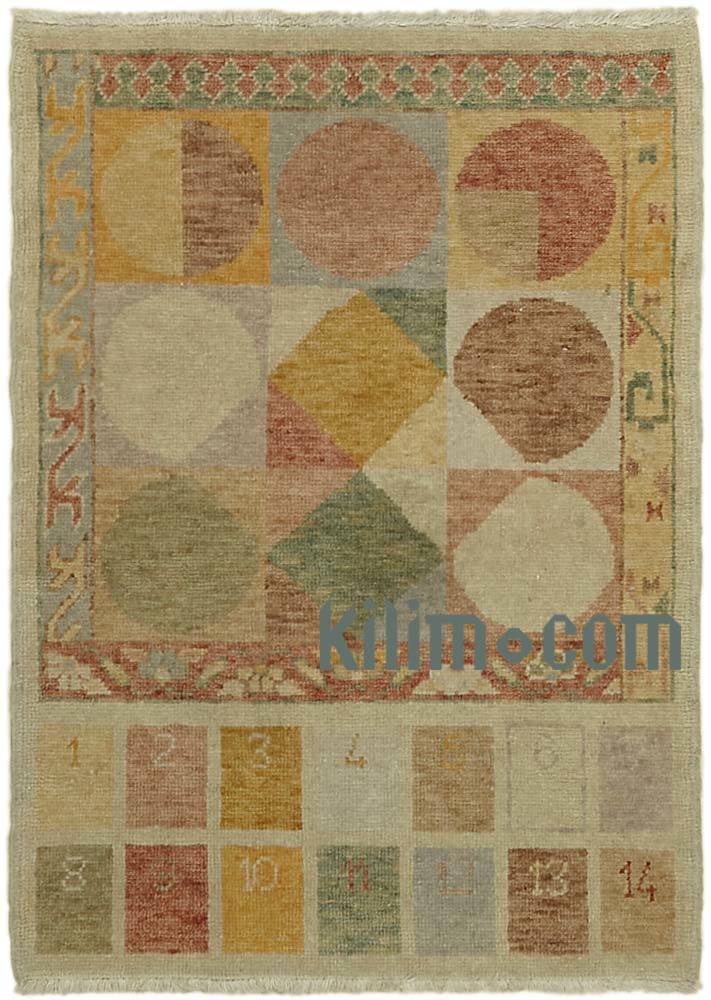Shop Small Size Accent Rugs - New or Vintage