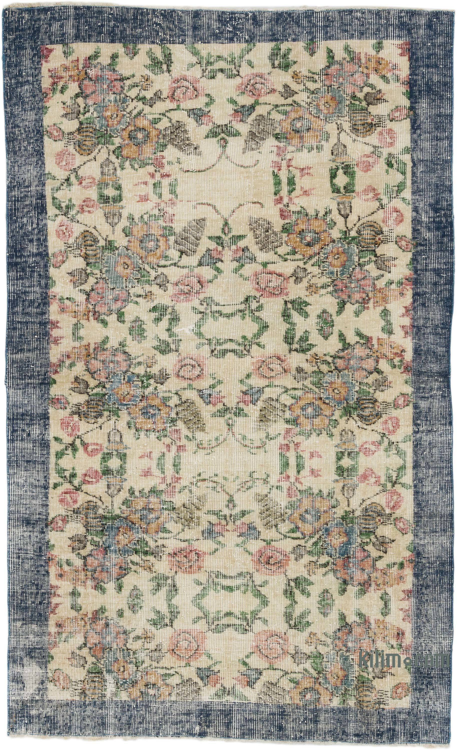 Shop Small Size Accent Rugs - New or Vintage
