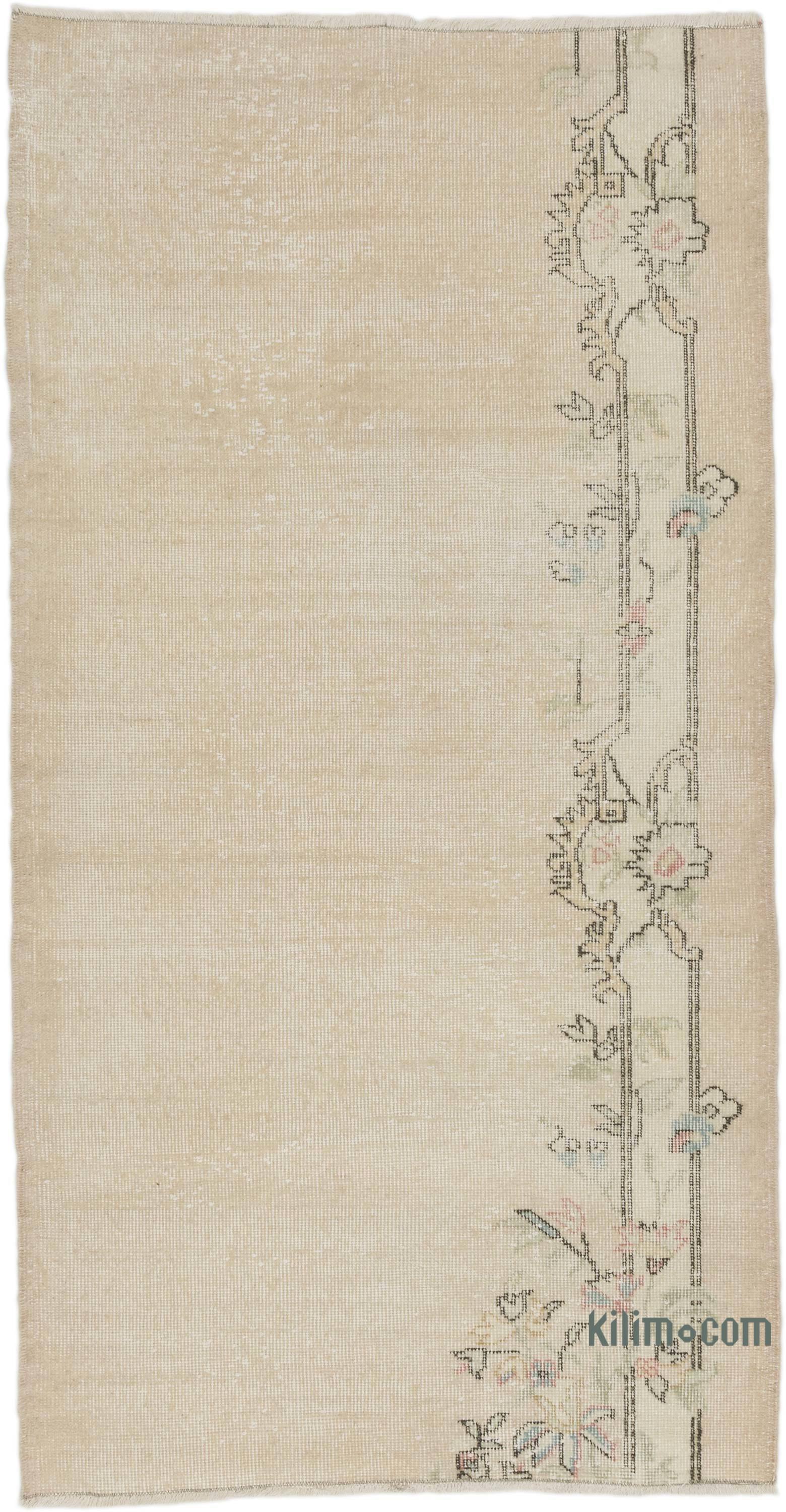 Shop Small Size Accent Rugs - New or Vintage