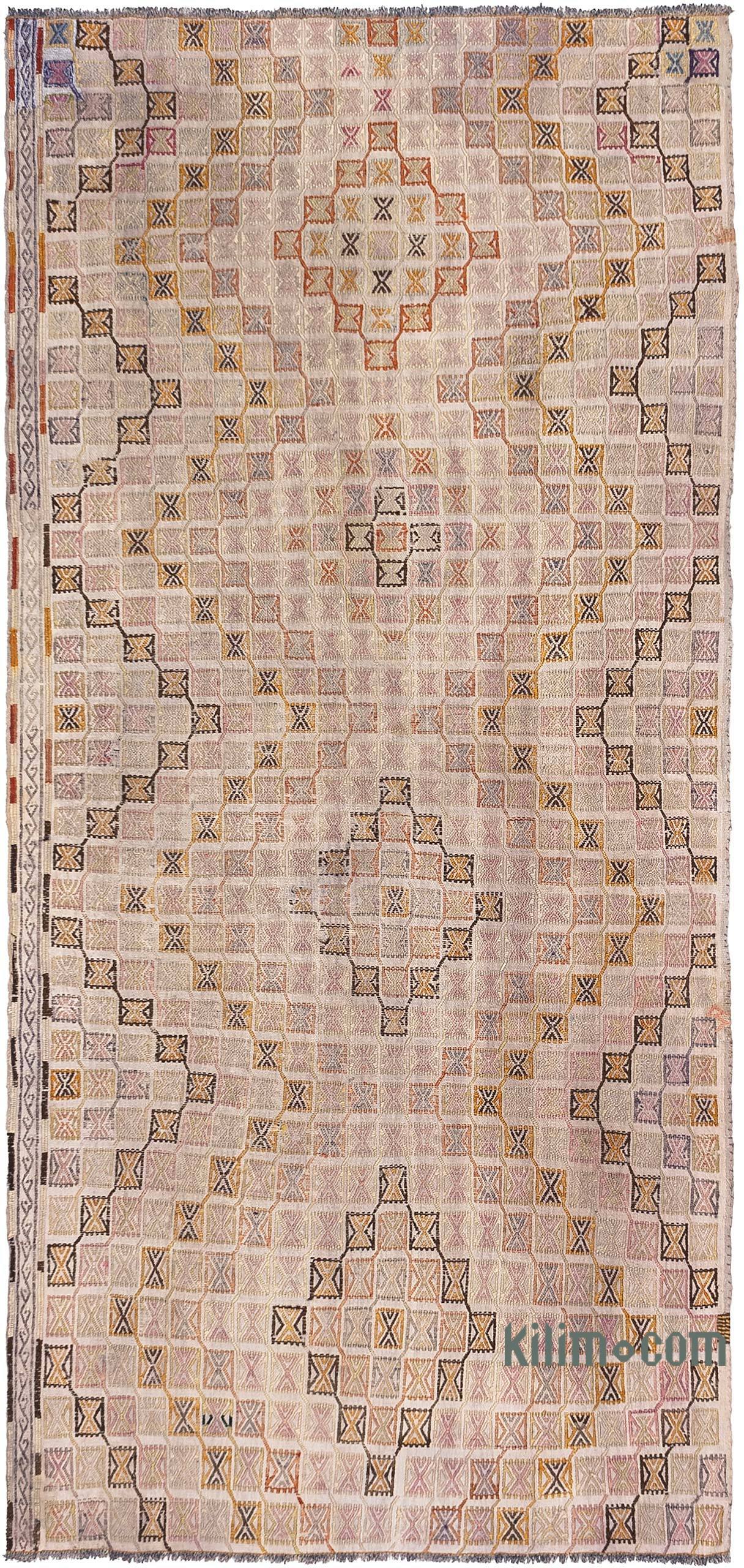 Shop Hand-woven Vintage Kilim Rugs, Carpets and Runners