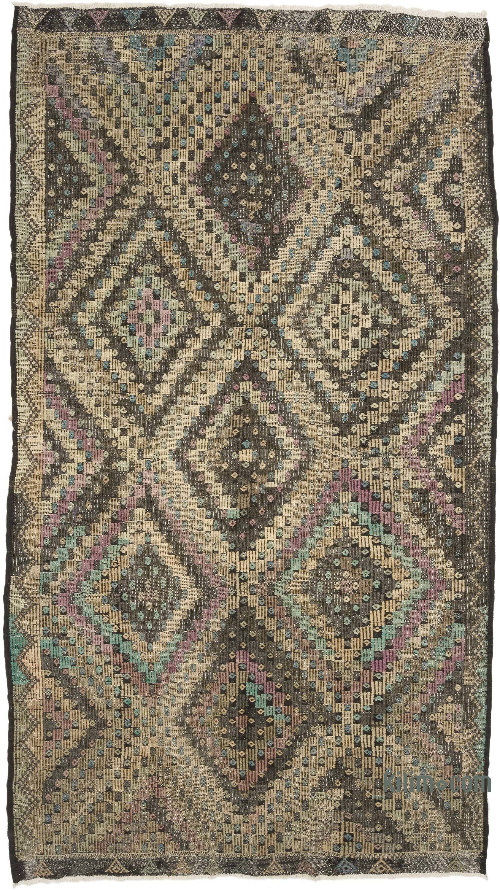 Shop Hand-woven Vintage Kilim Rugs, Carpets and Runners