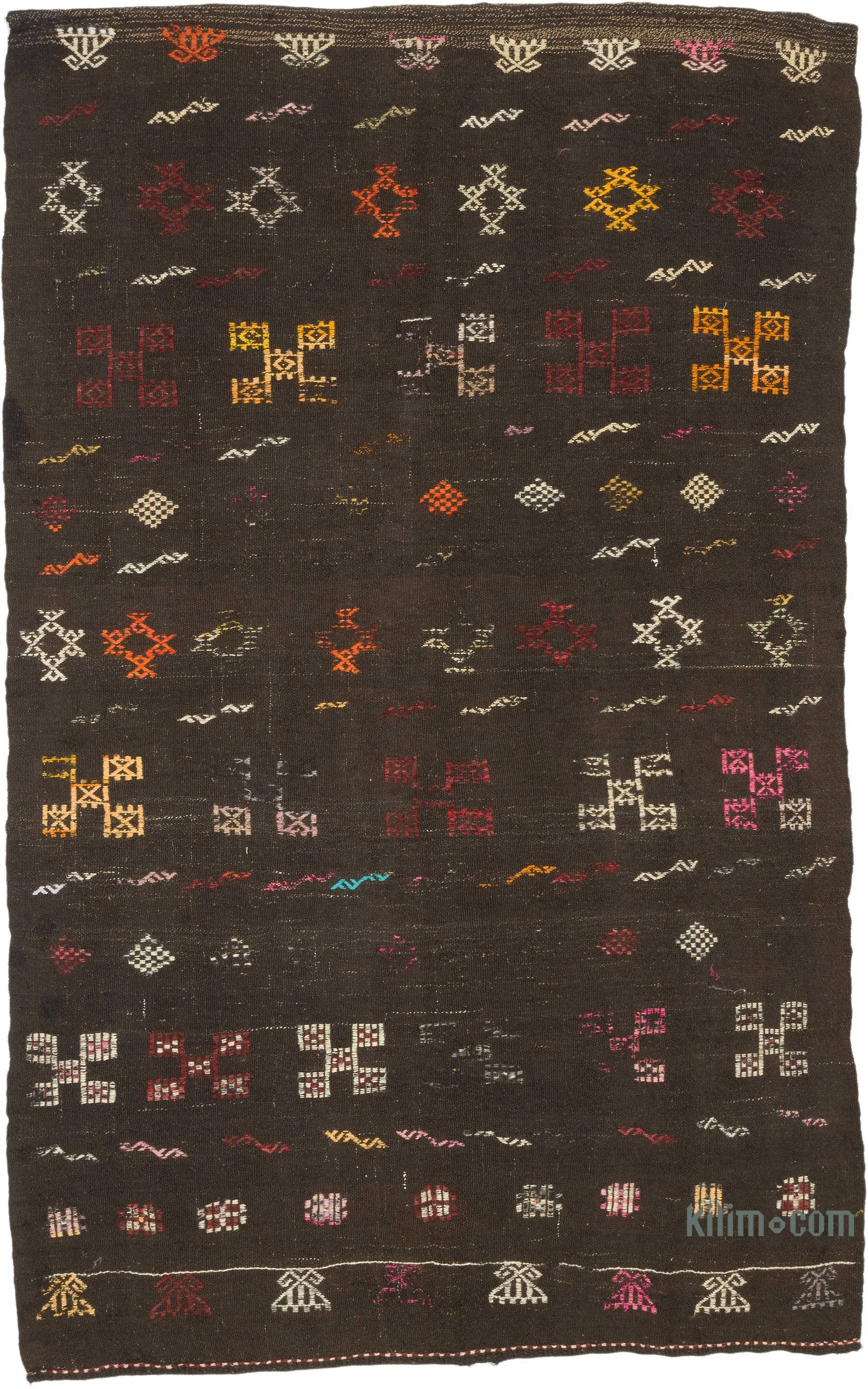 Shop Hand-woven Vintage Kilim Rugs, Carpets and Runners