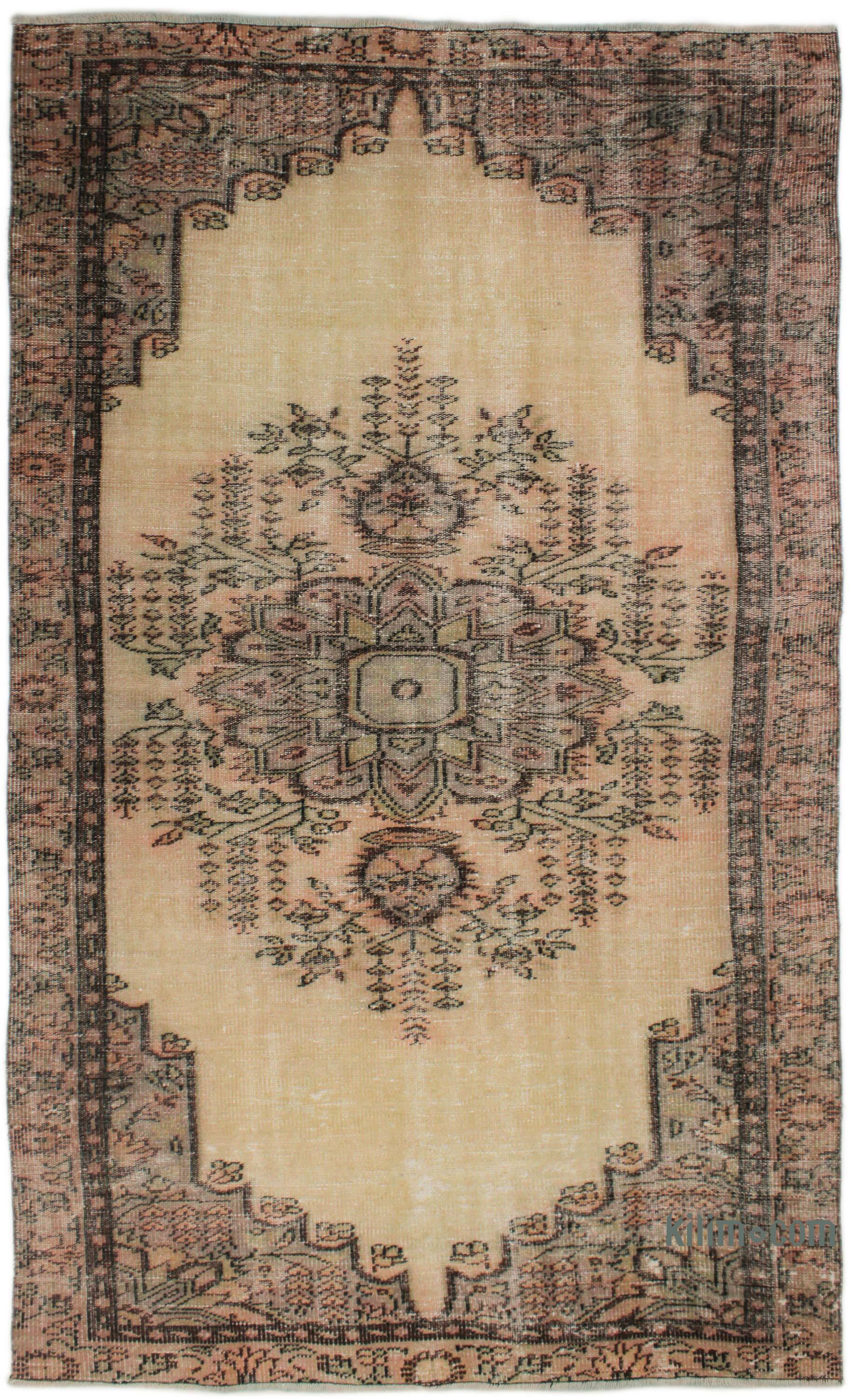 Shop Traditional Handwoven and Hand-knotted Rugs and Carpets