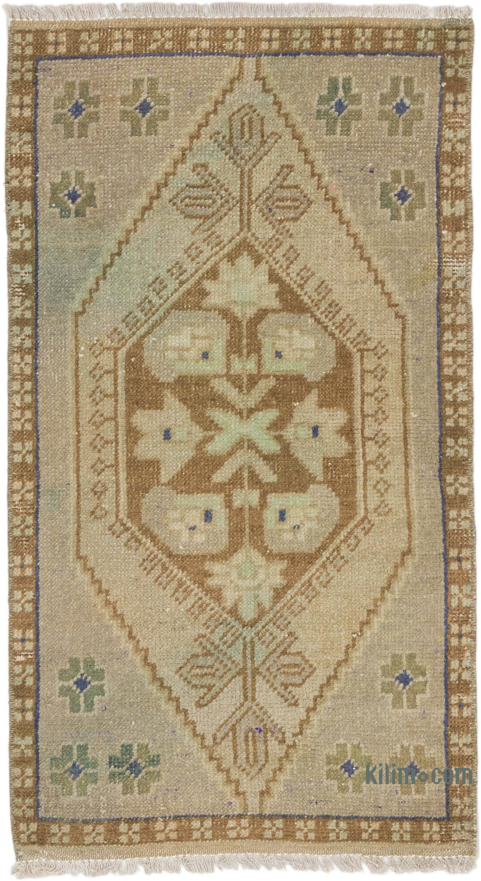 Shop Small Size Accent Rugs - New or Vintage Page 4
